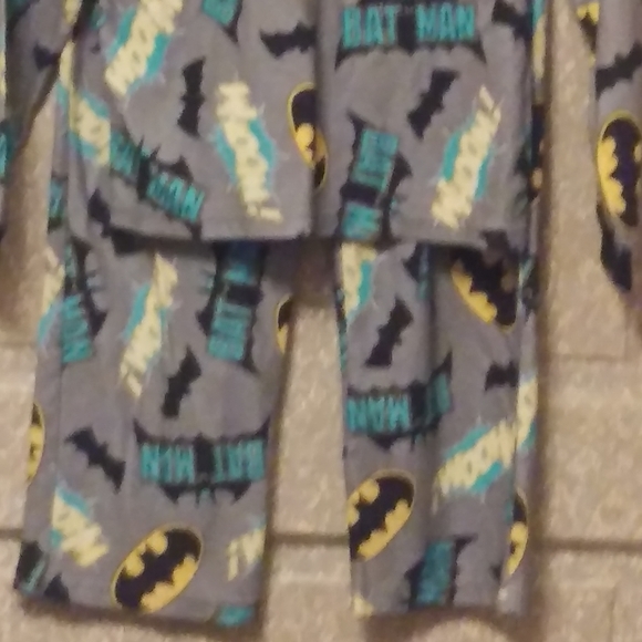 DC Comics | Pajamas | Batman Pajama Set Sz Youth Lg | Poshmark
